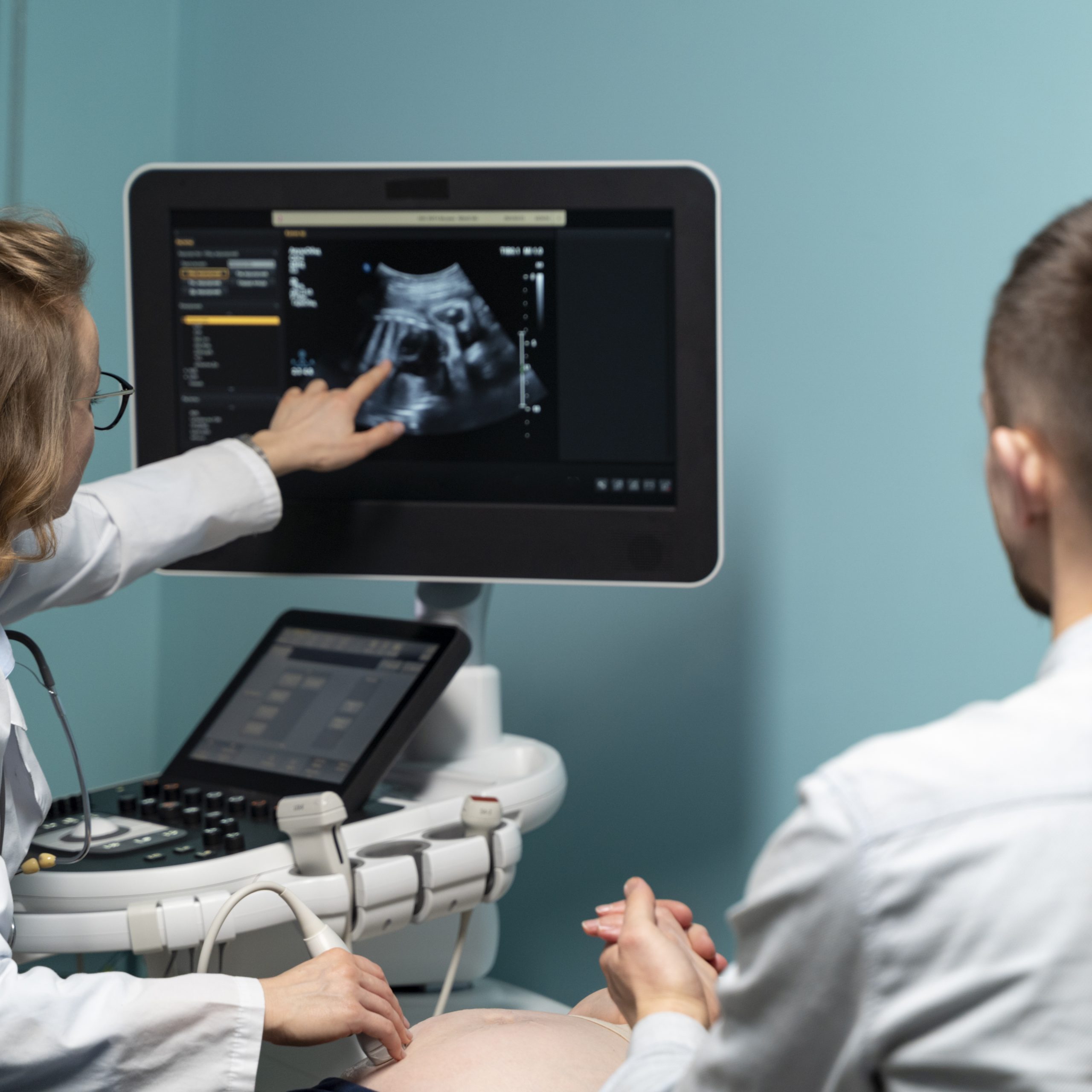 Combining Ultrasound Scan & Physiotherapy for Accurate Diagnosis